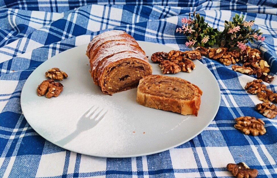 Savijača – masnica orah – Stanić – Torte i kolači